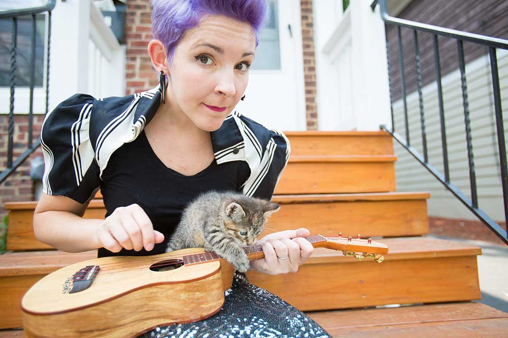 Sarah Donner: Singer | Songwriter | Creative-Type